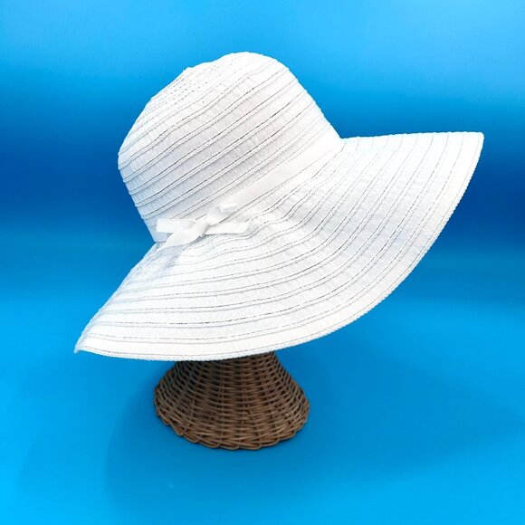 croft & barrow | Accessories | Nwt Croft Barrow White Wide Brim ...